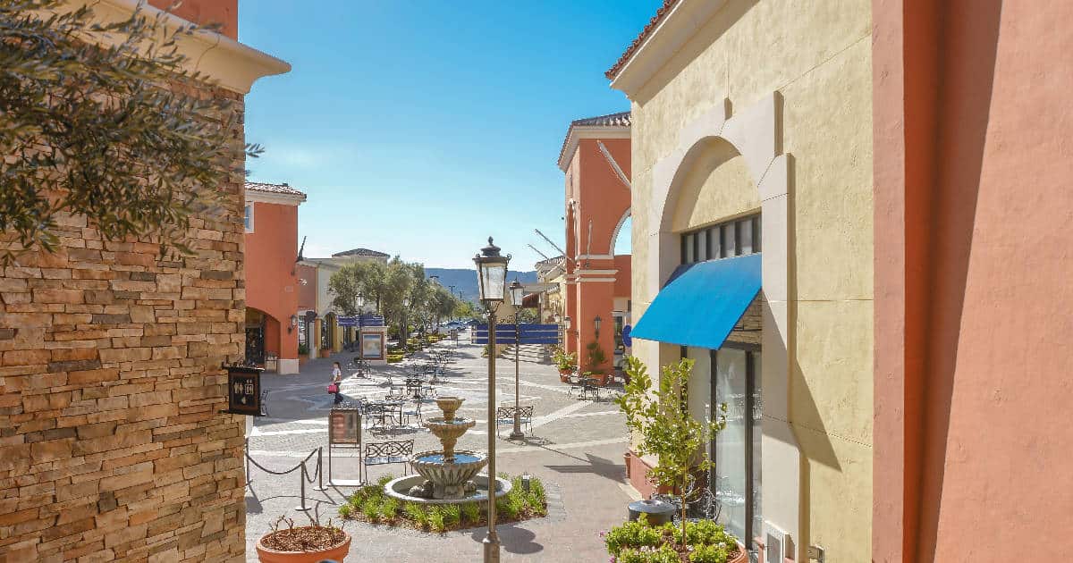 Off-Market Commercial Real Estate Explained for Investors | FNRP